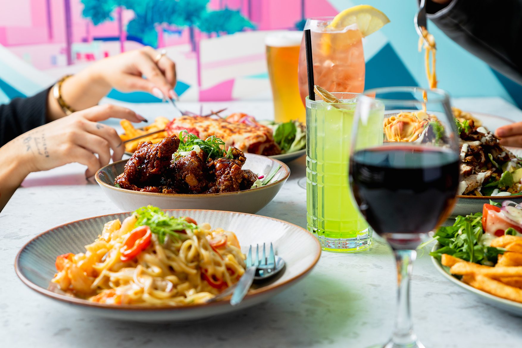Eat & Drink - The Coffs Hotel